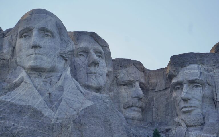 The Complete Guide To Visiting The Crazy Horse Memorial In South Dakota ...