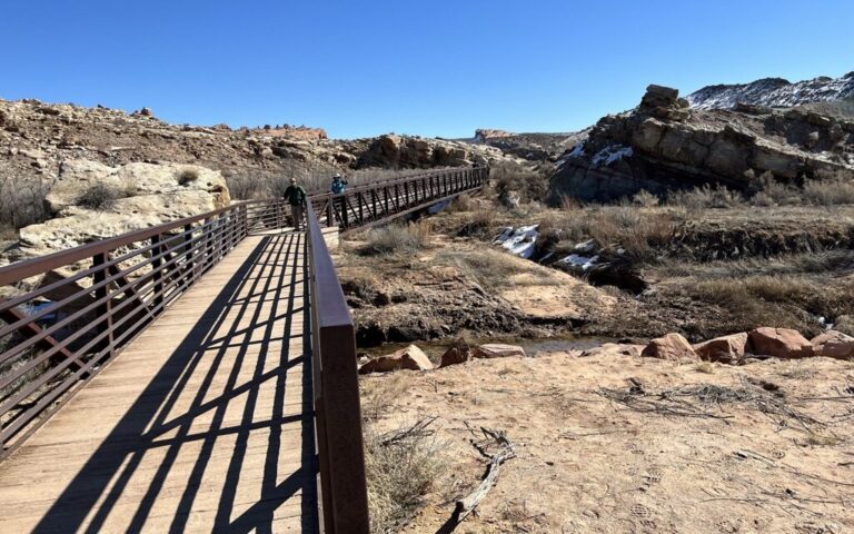 The Ultimate Guide to Visiting Delicate Arch - We're in the Rockies