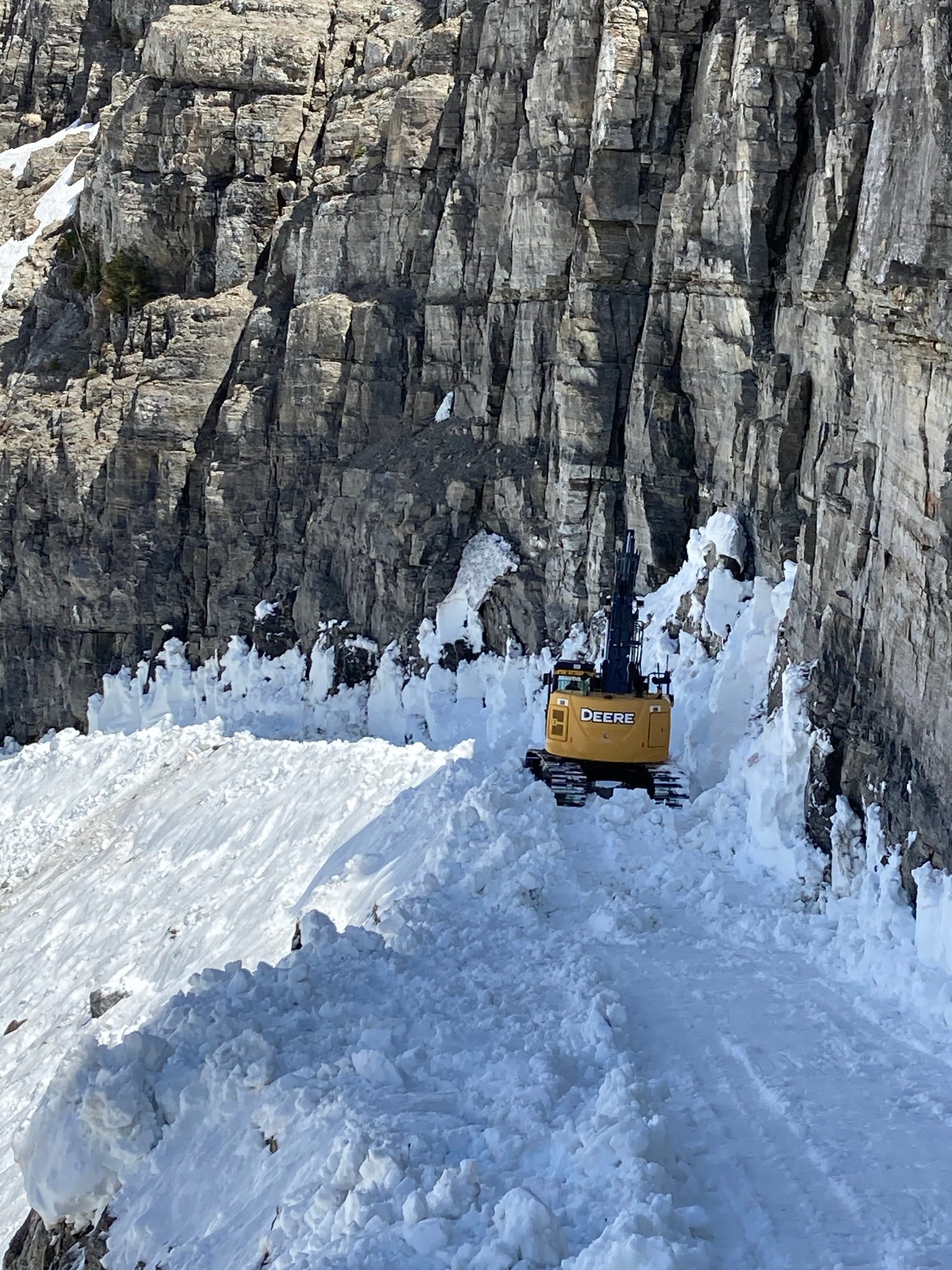 Driving the Going-to-the-Sun Road in Glacier National Park: 11 Things ...