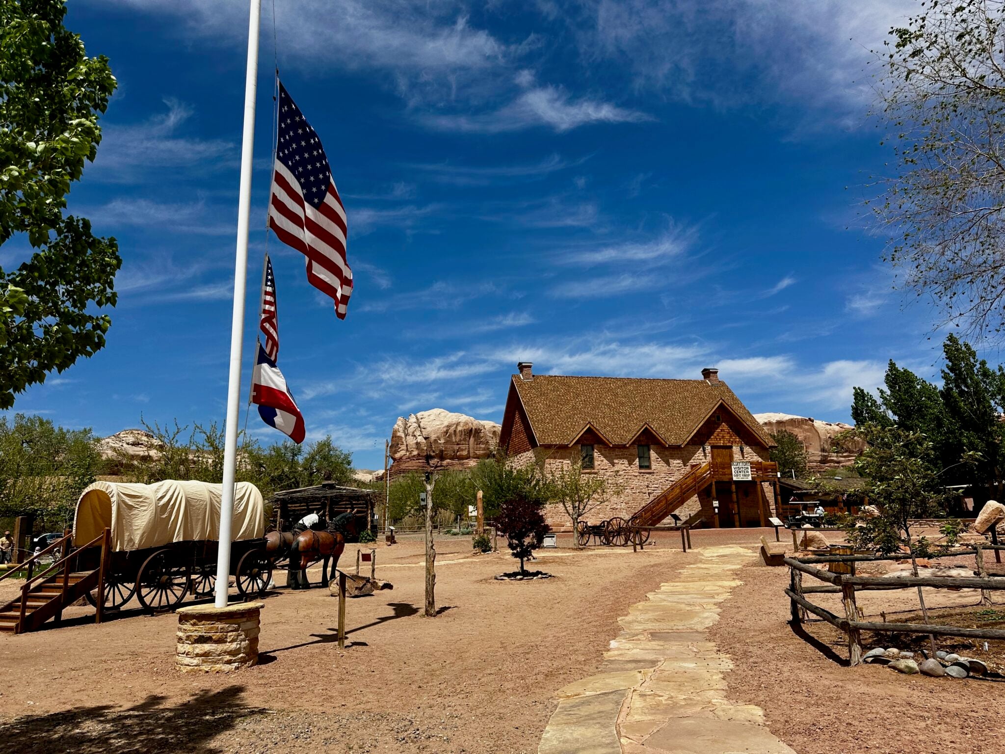 How to Visit the Four Corners: Perfect 7-Day Itinerary - We're in the ...
