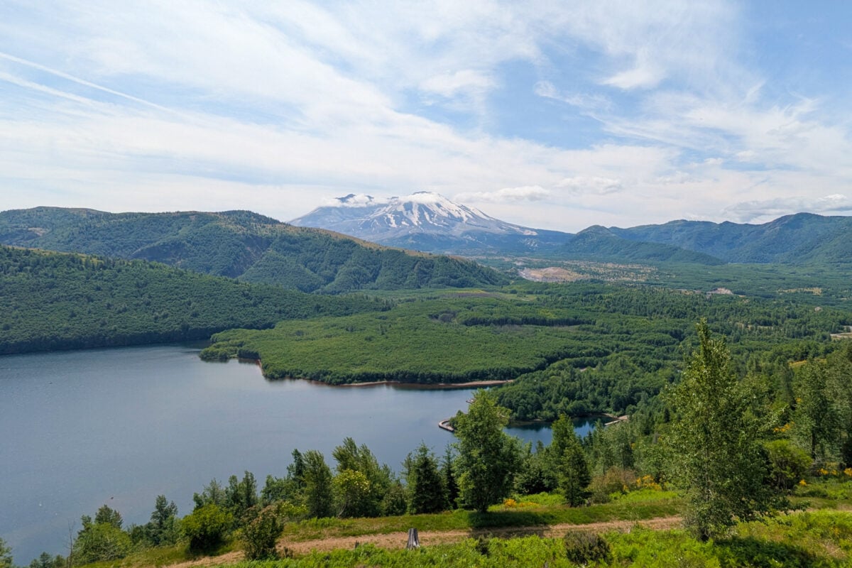 How to Visit Mount St. Helens: 9 Things To Do - We're in the Rockies