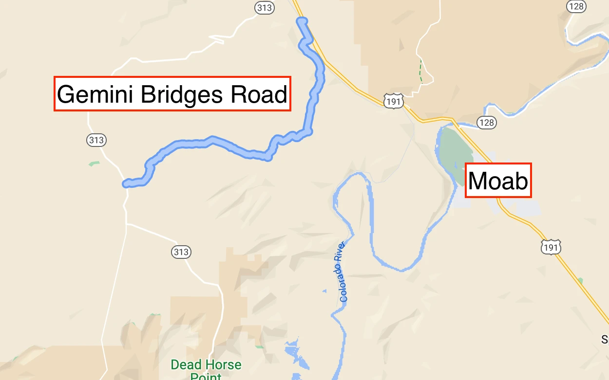 How To Visit Gemini Bridges In Moab - wereintherockies